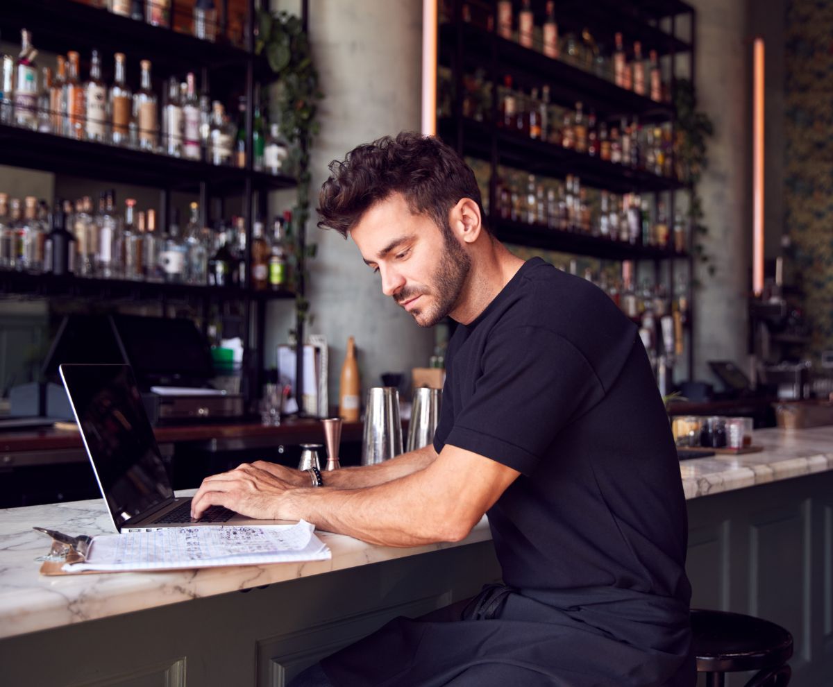 How to Franchise Your Service Business | Franchise Fame